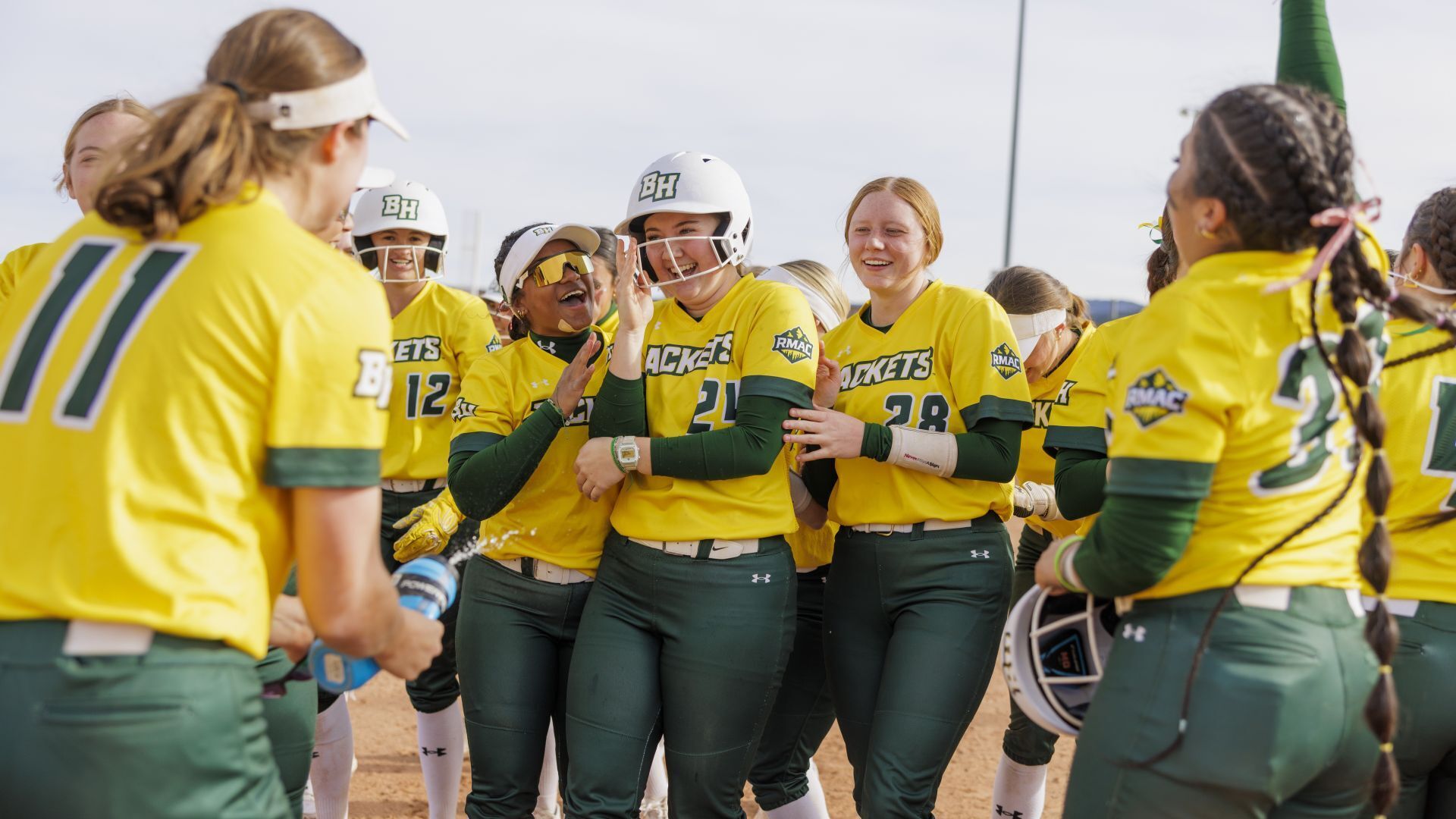 Augustana outslugs MSU Denver in exciting Fitzgerald Stadium series