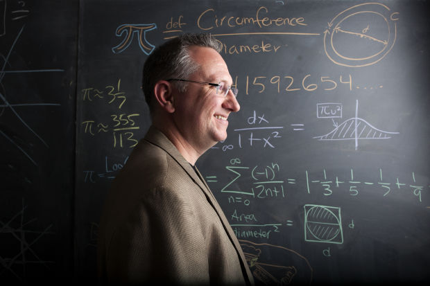 South Dakota Mines professor wins award from math association