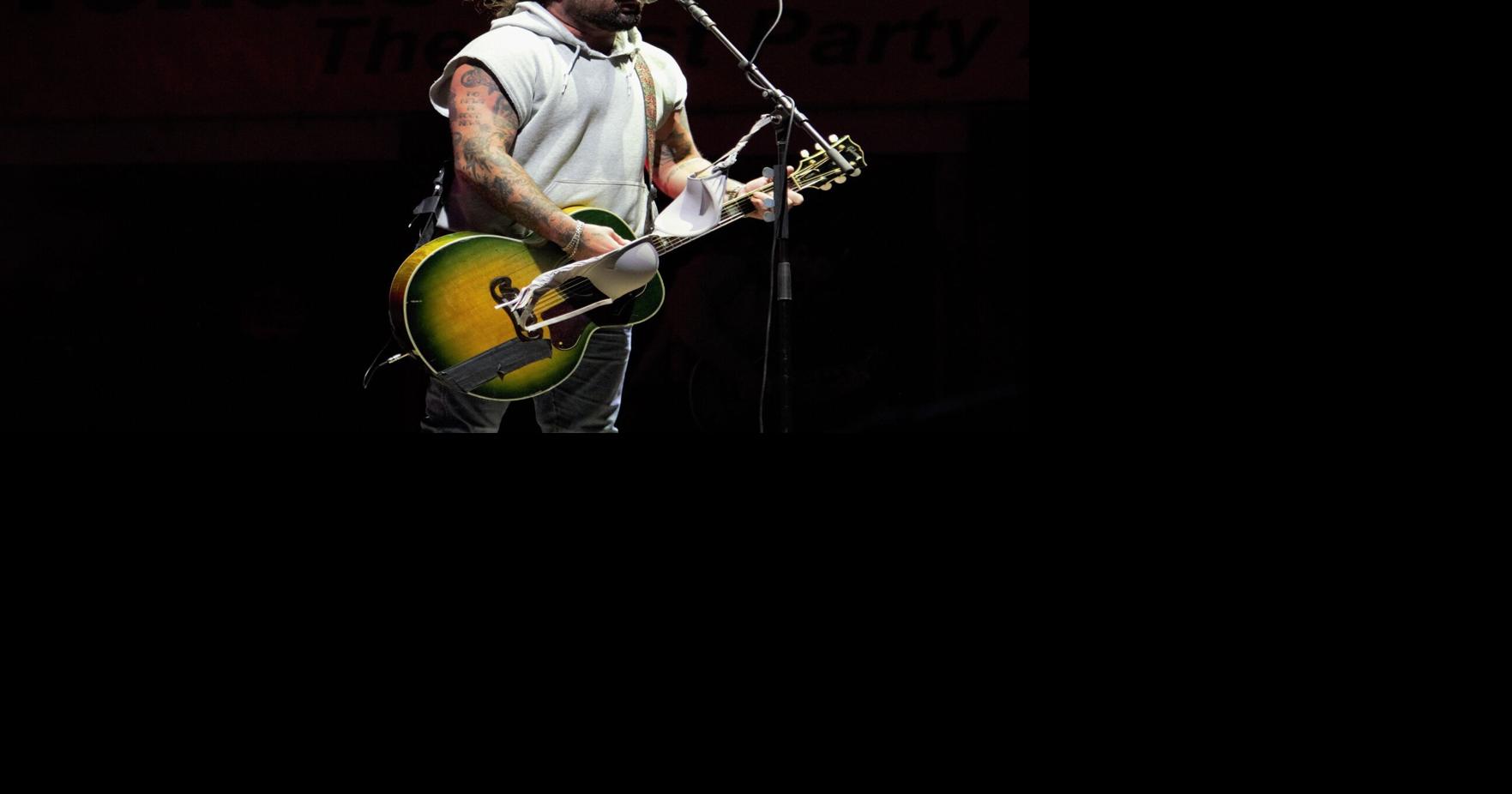 Texas rock and country singer Koe Wetzel makes debut at a muddy Buffalo ...