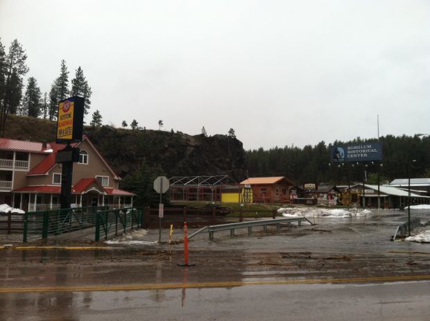 Rain lightens, flooding eases in Keystone, Rapid City