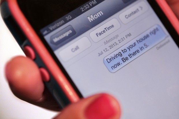 Rapid City passes strong local texting and driving ban