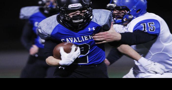 St. Thomas More vs Redfield/Doland football playoffs