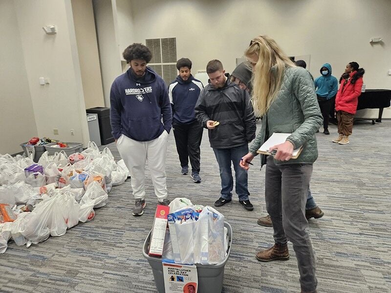 South Dakota Mines students hold food drive