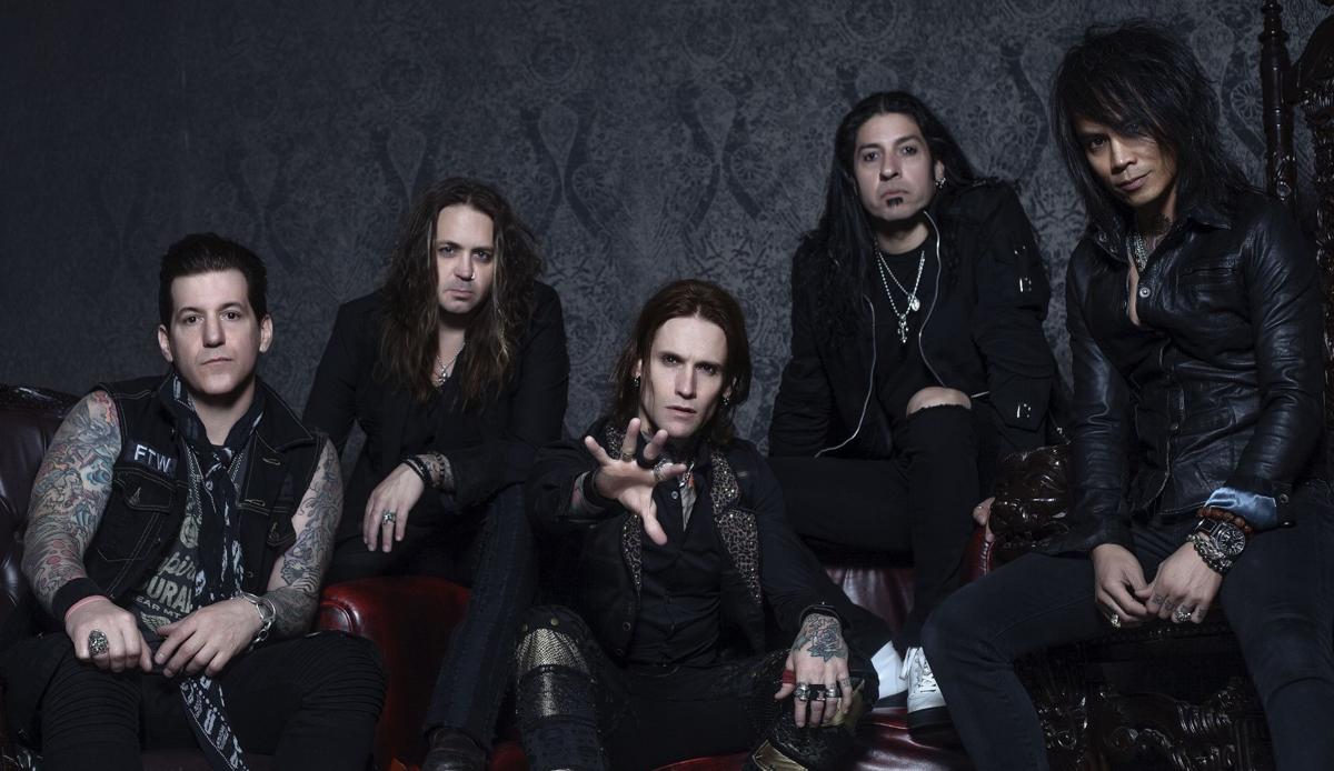 Buckcherry out to prove rock 'n' roll ain't dead