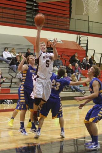 High School Basketball: Weaver paces Sturgis to win over Aberdeen
