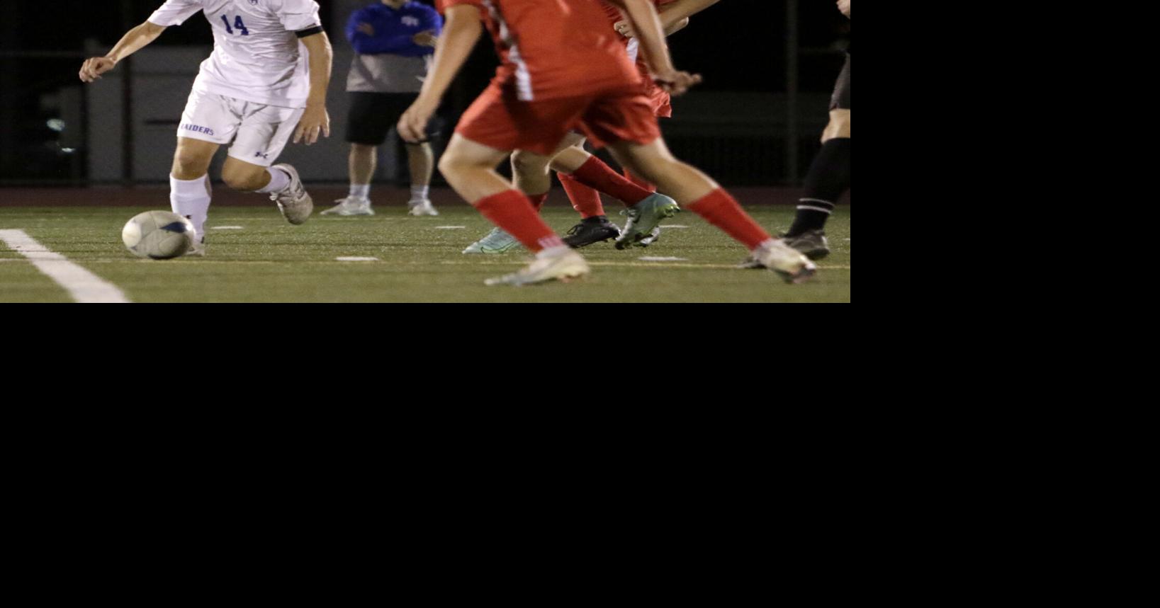 Busching's second half pushes Stevens boys past Cobblers