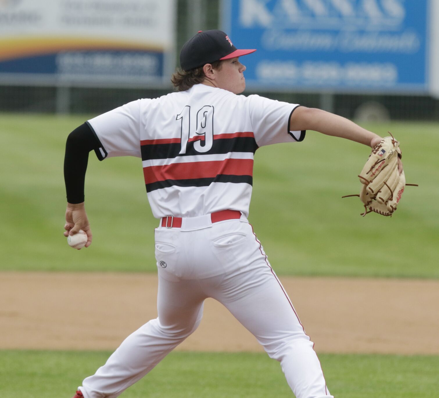 Post 320 baseball beats Rapid City Post 22 at state tourney