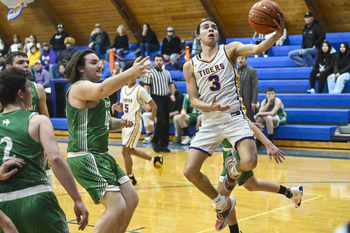 White River boys on top of Class B in latest high school basketball ...