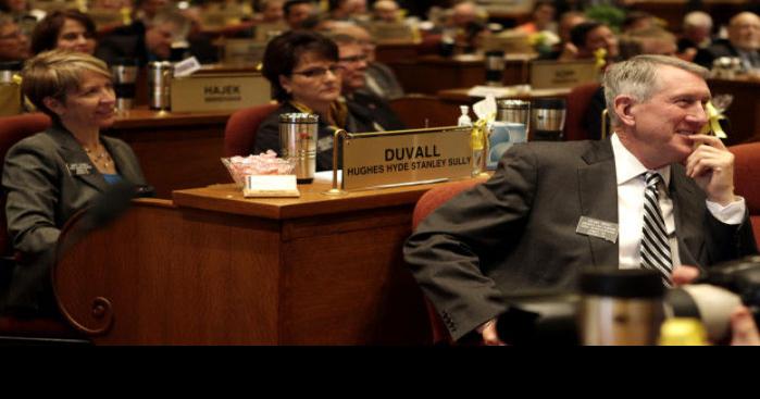 Rep. Dean Wink gives a nod to rural living