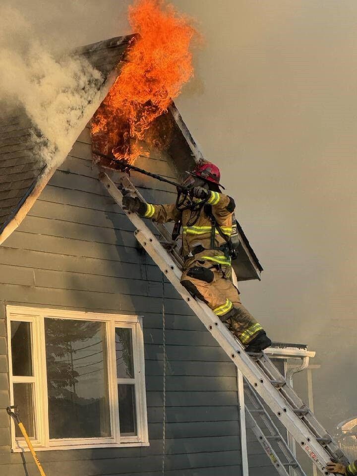 Crews respond to house fire on Main Street in Piedmont