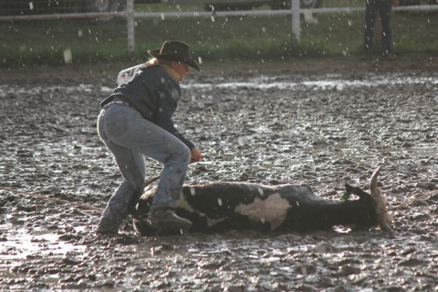 Women’s ranch rodeo endures rain, mud
