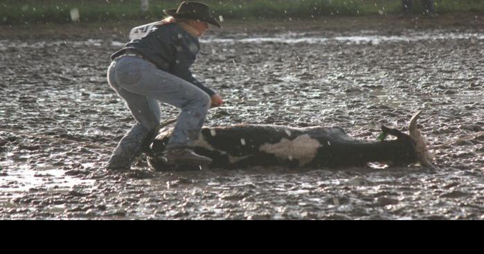 Women’s ranch rodeo endures rain, mud
