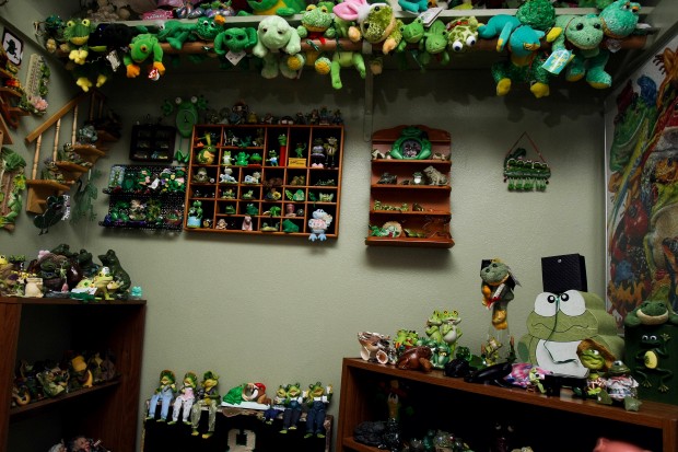 Friends’ gifts lead to hopping frog collection
