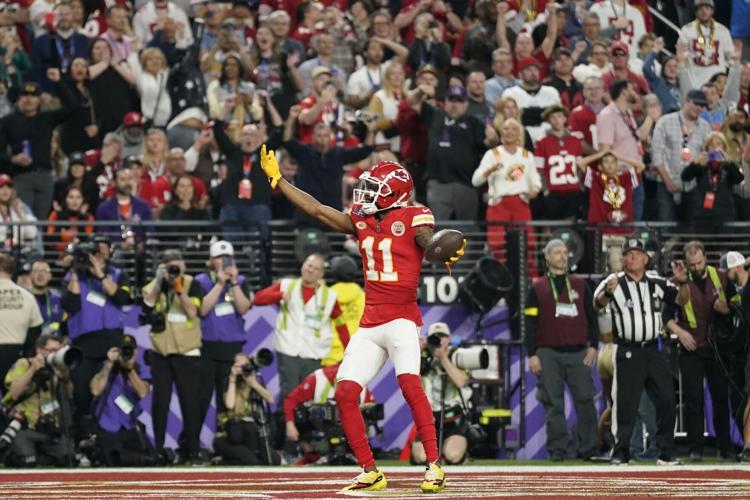 Chiefs rally past 49ers for second straight Super Bowl title