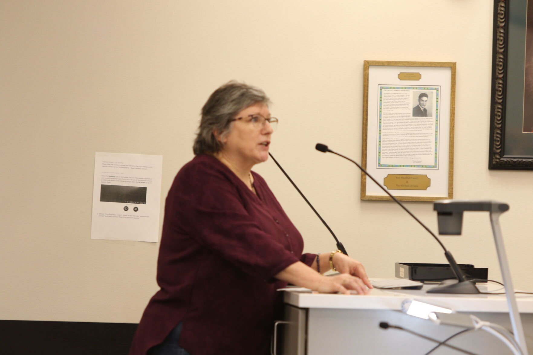 proposed ordinance would allow residents to own chickens