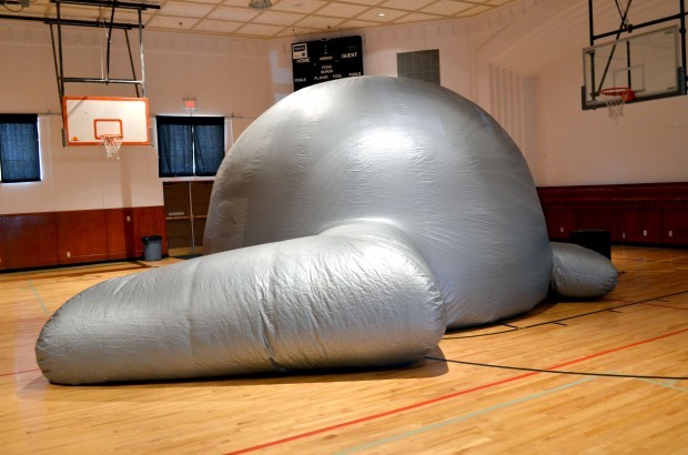 Digitarium brings in students to kick off summer reading program