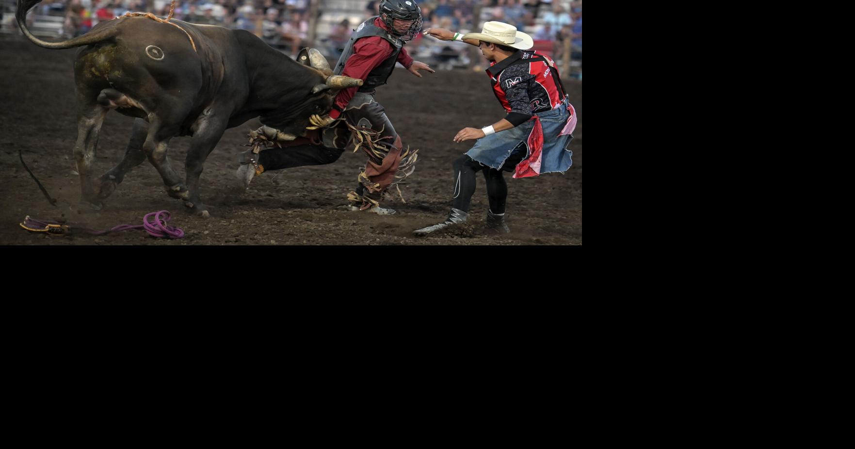 PHOTOS: Action from the Wild West Wednesdays / Hart Ranch Rodeo Series