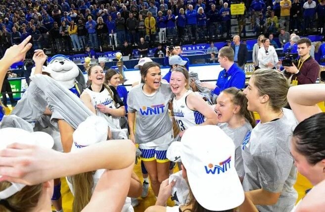 SDSU overwhelms Seton Hall on way to WNIT championship