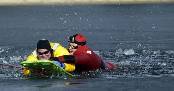 RCFD conducts ice rescue training