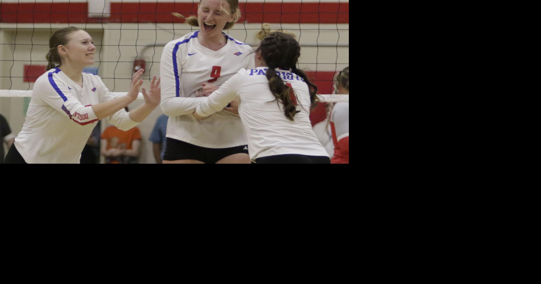 Douglas Volleyball Nabs 1st Win Over Central Since 2015