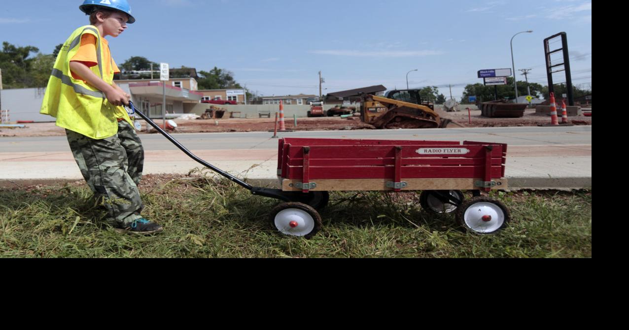 Hayden Czerwonka, construction worker at 12, pitches in on Jackson ...