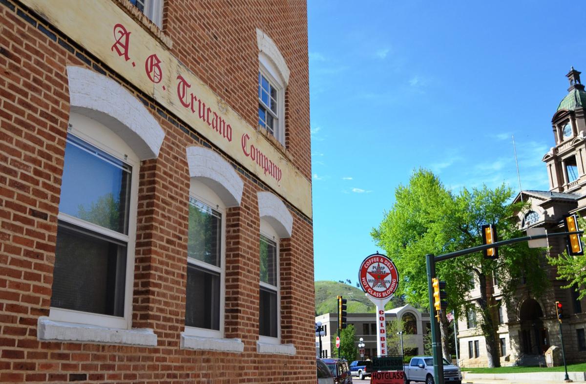 Deadwood gaming company back in family hands