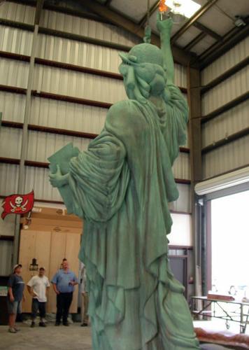 45-foot Statue of Liberty replica approved for Rippin' Rapids water park
