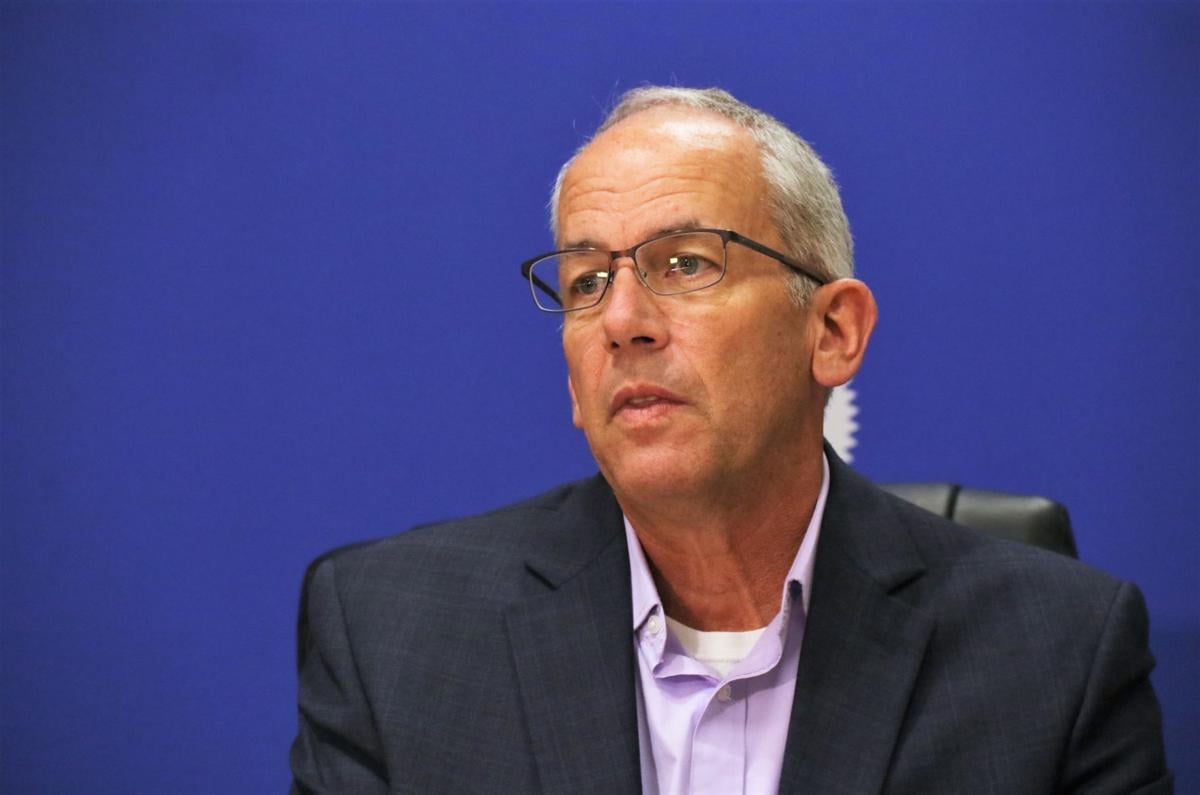 City Council tie-breaker: Mayor Allender votes 'yes' to oppose state's ...