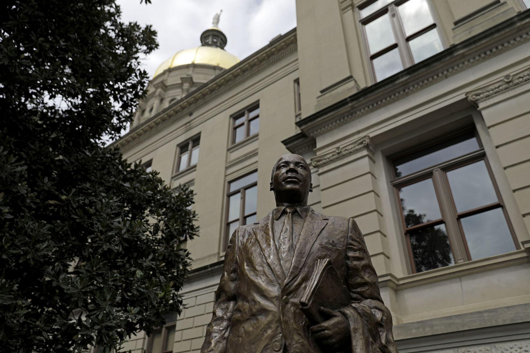 Photos: Statue of Martin Luther King Jr. unveiled in his hometown ...
