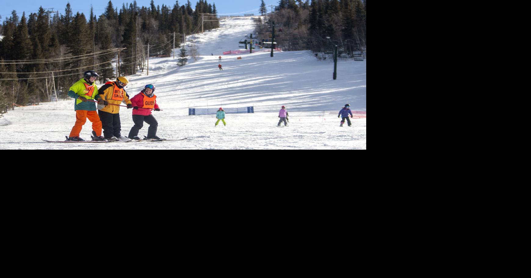 Hundreds turn out for annual Ski for Light