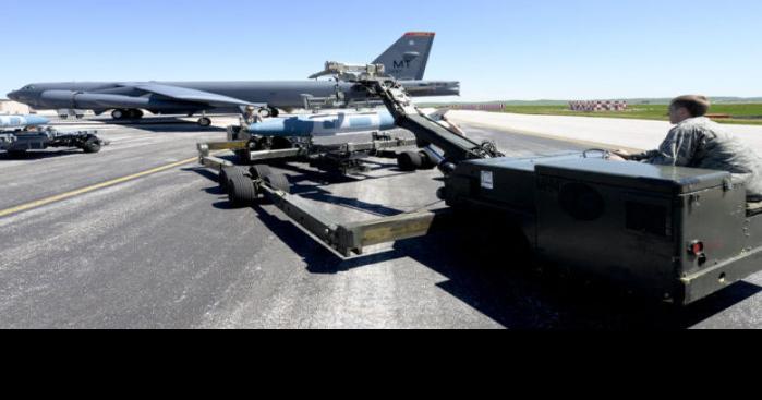 5th AMXS weapons loaders get B-52s loaded and ready