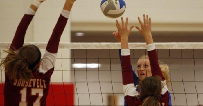 Central and Stevens volleyball