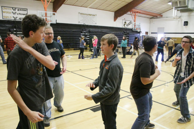 Slapped: Stevensville High School students take part in stage combat ...
