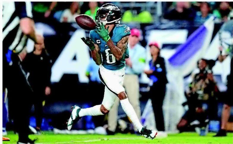 Eagles feast on turnovers