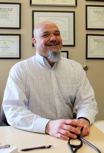 Hamilton cardiologist to discuss heart health and stress