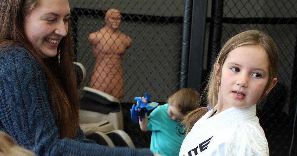 MMA master teaching classes in Hamilton this weekend