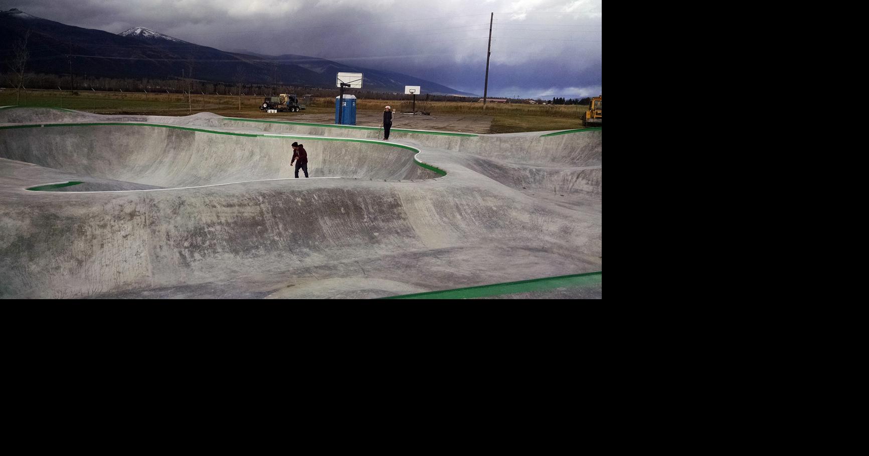 Hamilton skatepark rolling forward