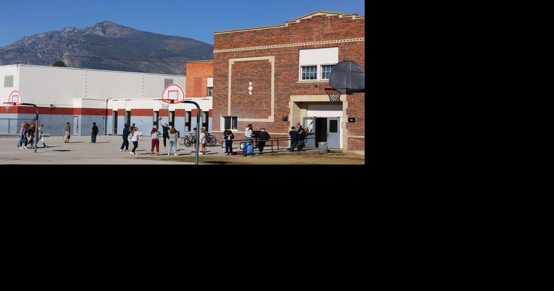 Hamilton residents tour middle school ahead of May bond vote