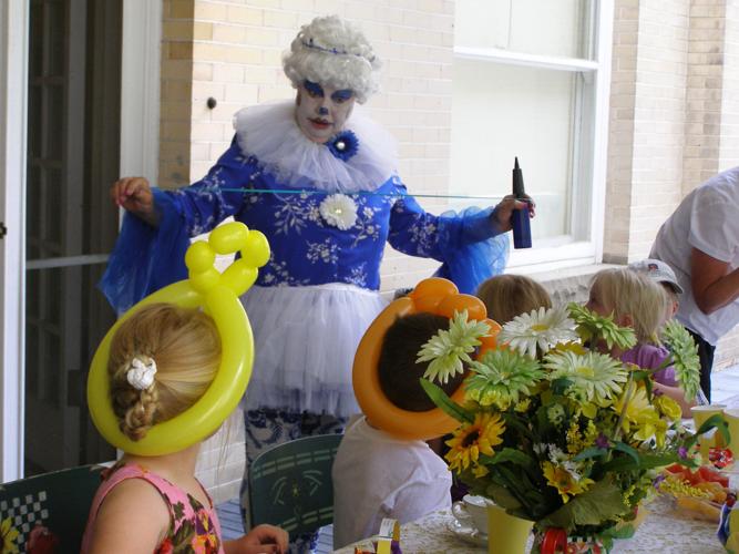Clowning around: Daly Mansion volunteer entertains in Victorian clown ...