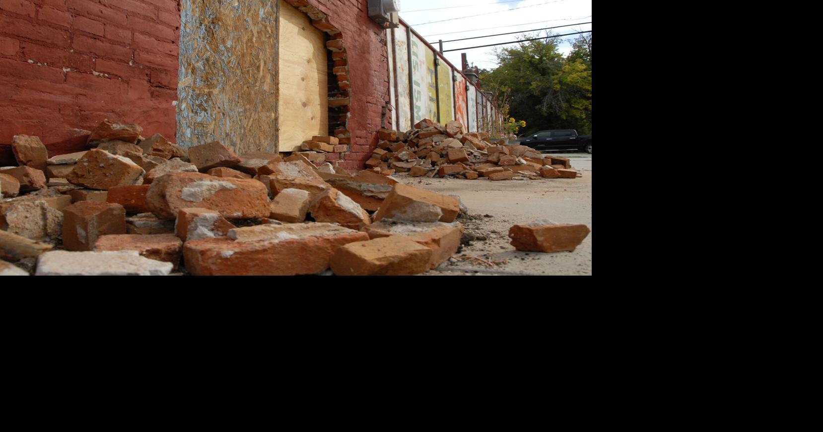 Driver crashes through wall of Stevi jewelry store