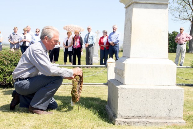 Happy birthday: Residents gather to celebrate 200th birthday of Father ...