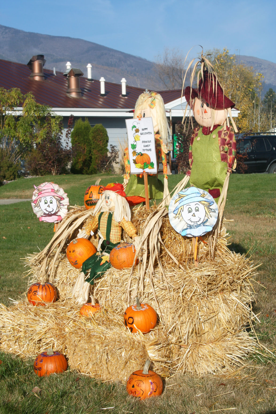 Hamilton health facilities create scarecrows for tour | Local News ...