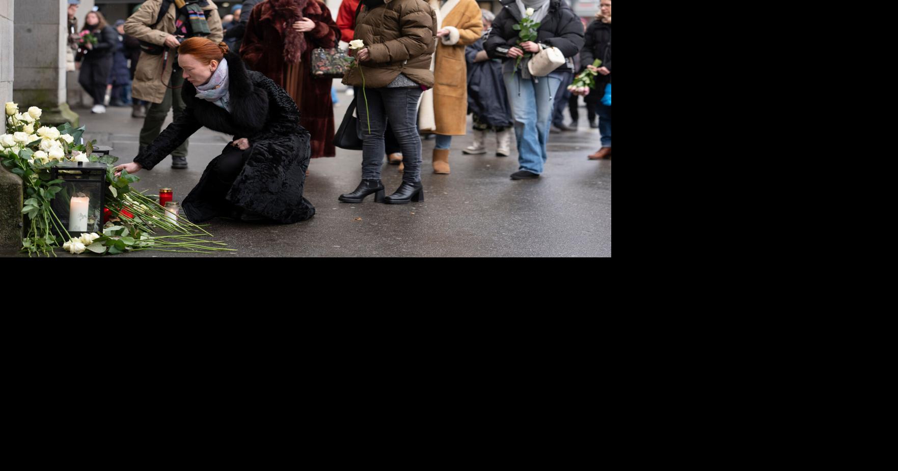 Pope seeks to console families of young Italian victims of New Year's ...