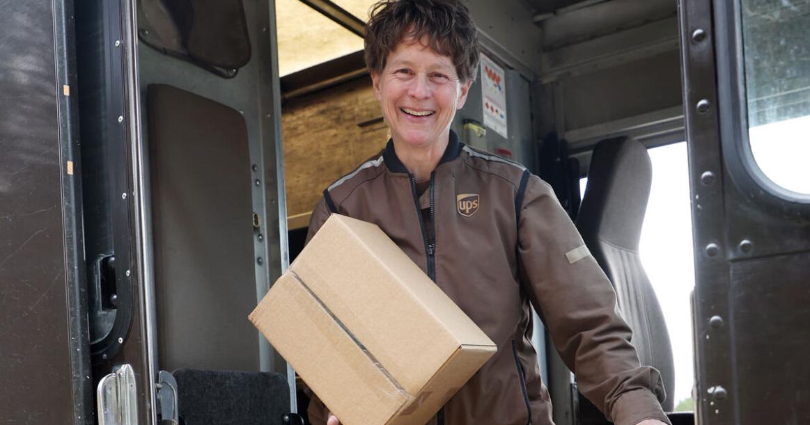 Pup-ular drivers retire with UPS closure | Lifestyles | record-eagle.com