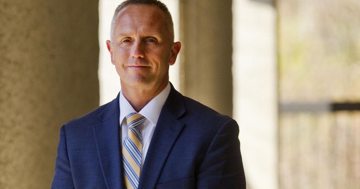 GRAND TRAVERSE COUNTY: Board approves new contract, salary for Alger ...