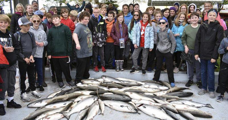 DNR's Salmon in the Classroom gives students hands-on hatching ...
