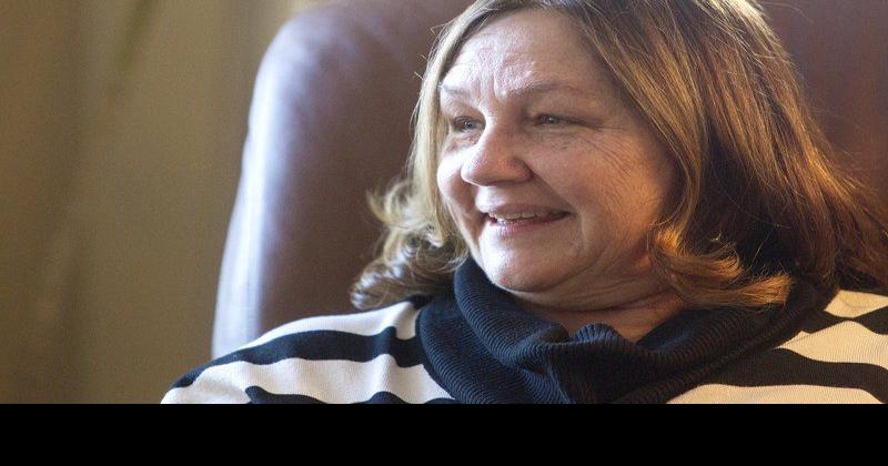 Entertaining 'angels': Munson Manor volunteers provide support | Local ...