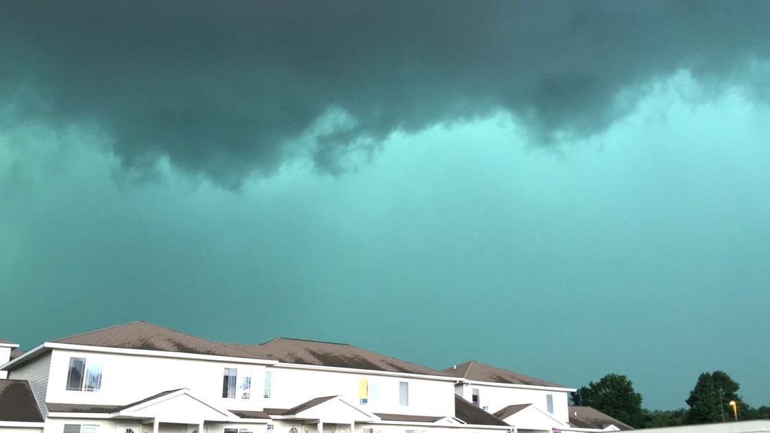 Winds hit 90 mph during Sunday storm | Local News | record-eagle.com