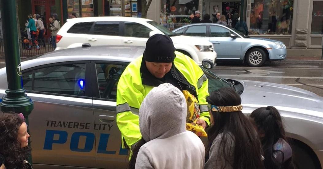 Scott Maxson retiring after more than 9K days on patrol | Lifestyles ...