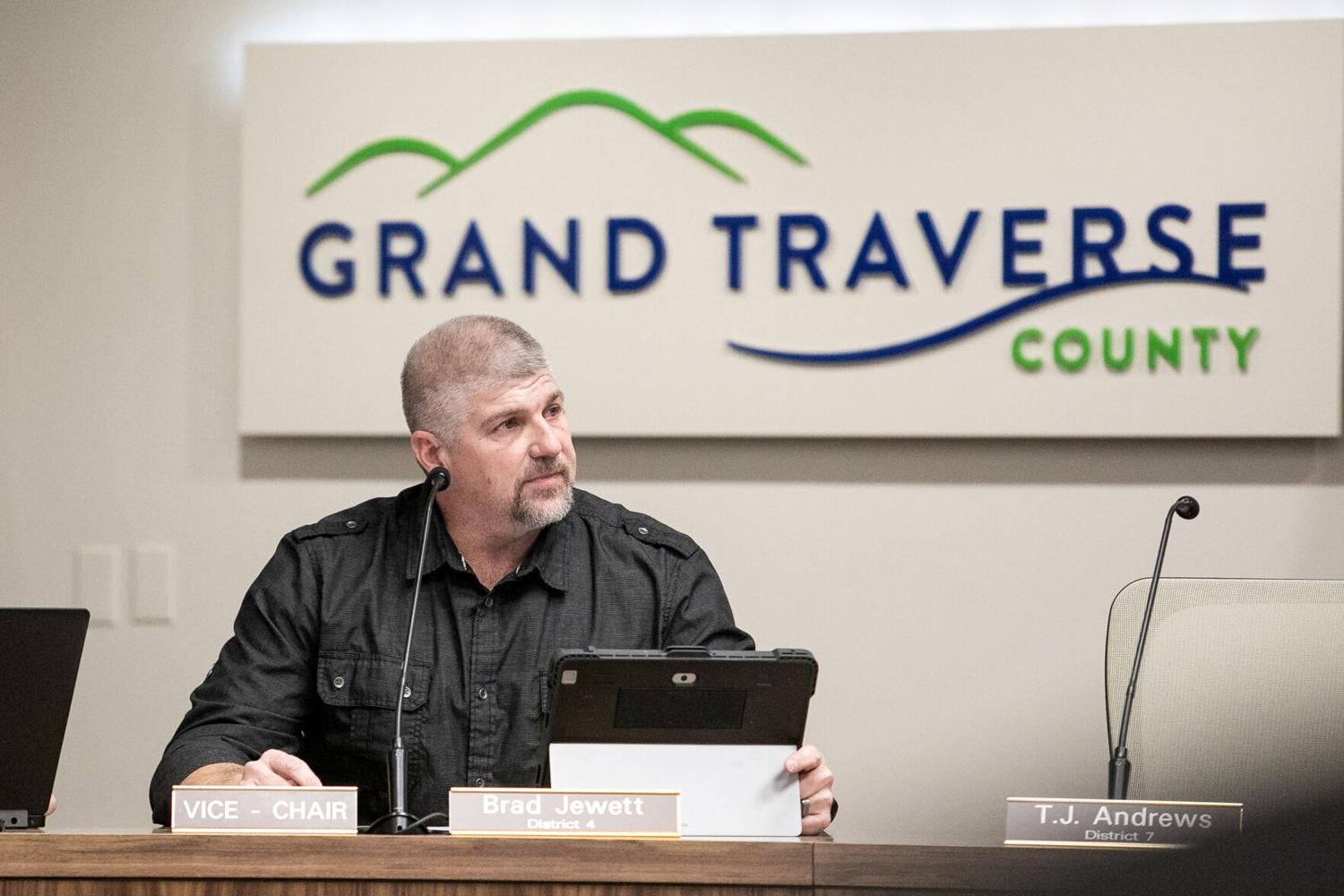 NO COMMENT: Jewett returns to county board duty | Local News | record ...